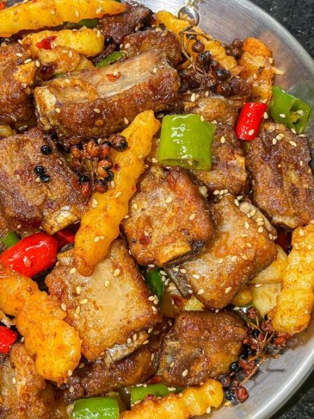川味干锅排骨怎么做_干锅排骨用焯水吗-第1张图片-山城妙识