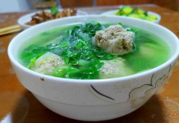 烧青菜汤怎么做_青菜汤要不要焯水-第3张图片-山城妙识 烧青菜汤怎么做_青菜汤要不要焯水-第3张图片-山城妙识