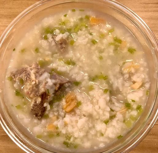 排骨砂锅粥怎么做_砂锅粥排骨要不要焯水-第1张图片-山城妙识