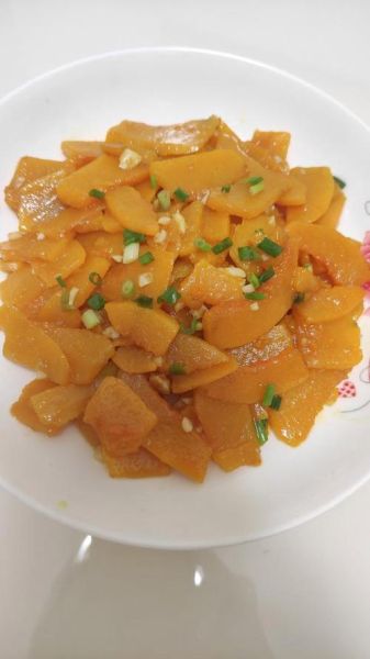 清炒南瓜片怎么炒好吃_清炒南瓜片用焯水吗-第1张图片-山城妙识