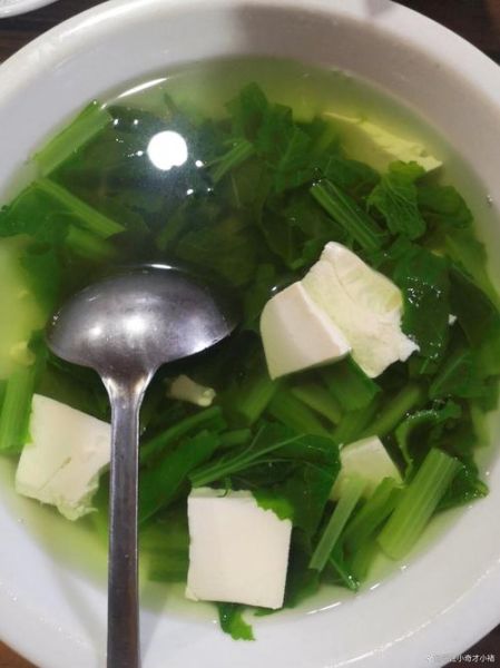 瘦肉青菜豆腐汤怎么做_瘦肉青菜豆腐汤的热量高吗-第2张图片-山城妙识