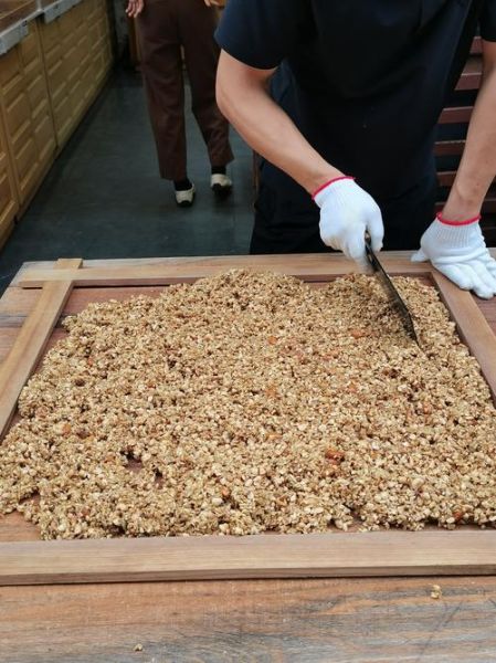 花生糖怎么做_花生糖为什么粘牙-第1张图片-山城妙识