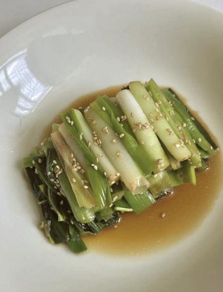 青蒜怎么炒好吃_青蒜的家常做法步骤-第1张图片-山城妙识