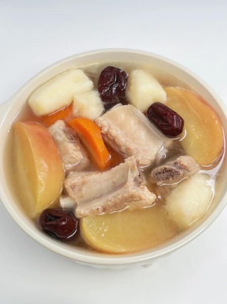 夏天煲什么汤好_夏天适合煲什么汤-第1张图片-山城妙识