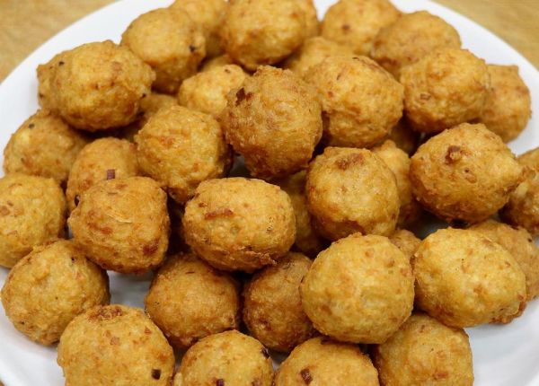 炸猪肉豆腐丸子怎么做_炸丸子为什么容易散-第1张图片-山城妙识