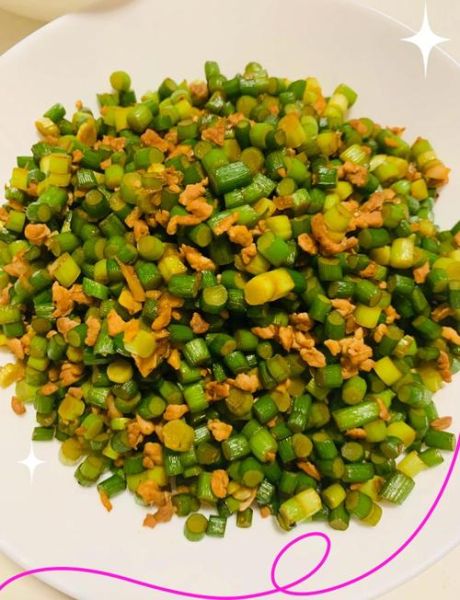 猪肉炒蒜苔怎么炒才好吃_猪肉炒蒜苔的家常做法-第1张图片-山城妙识