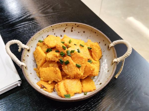 蛋黄南瓜用什么淀粉_玉米淀粉还是土豆淀粉-第1张图片-山城妙识