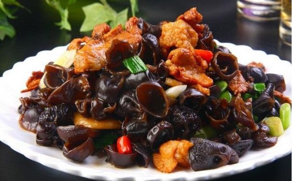 木耳肉片热量高吗_木耳肉片营养价值-第2张图片-山城妙识