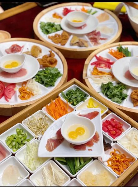 云南必吃美食有哪些_云南过桥米线怎么做-第3张图片-山城妙识 云南必吃美食有哪些_云南过桥米线怎么做-第3张图片-山城妙识