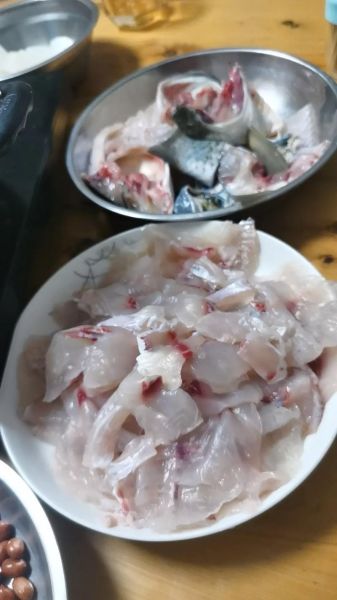 怎么切鱼片图解_鱼片怎么切才不散-第3张图片-山城妙识