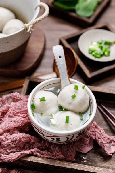 鱼丸子怎么做好吃_鱼丸子家常做法窍门-第3张图片-山城妙识