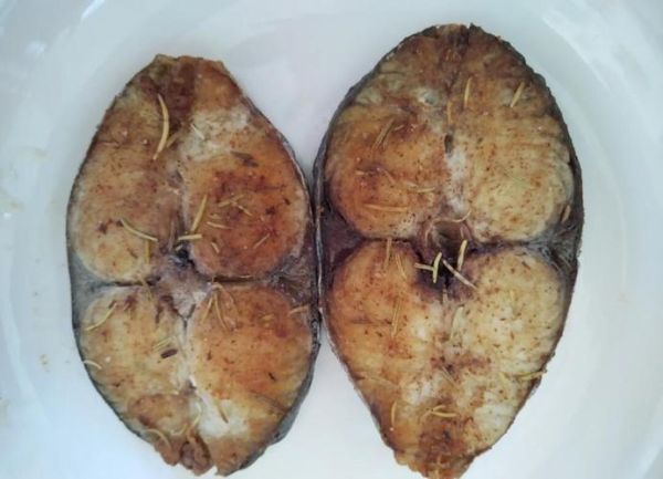 家常煎鲅鱼怎么做_煎鲅鱼不破皮技巧-第2张图片-山城妙识 家常煎鲅鱼怎么做_煎鲅鱼不破皮技巧-第2张图片-山城妙识