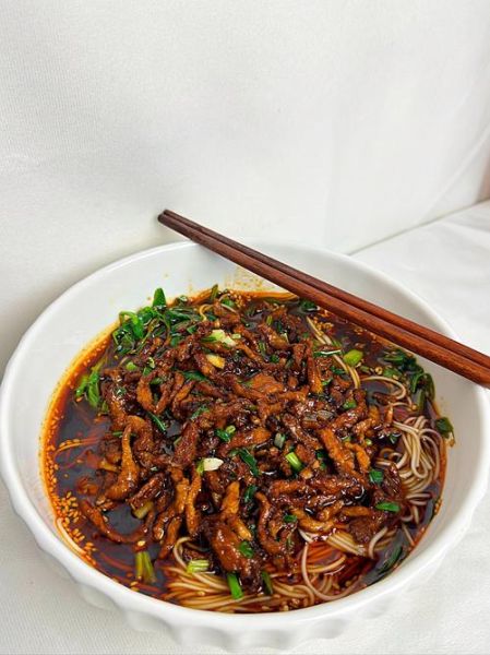 肉丝面怎么做简单又好吃_家常肉丝面做法-第2张图片-山城妙识 肉丝面怎么做简单又好吃_家常肉丝面做法-第2张图片-山城妙识