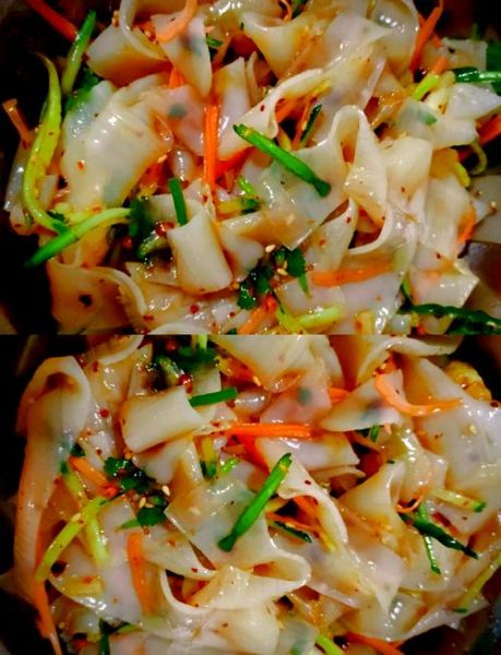 凉皮怎么做_凉皮不洗面做法-第1张图片-山城妙识 凉皮怎么做_凉皮不洗面做法-第1张图片-山城妙识