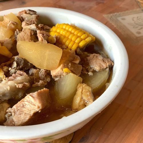 排骨玉米冬瓜汤怎么炖好喝_冬瓜汤要不要焯水-第2张图片-山城妙识