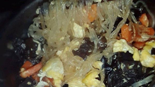 胡萝卜和木耳一起吃会中毒吗_真相揭秘-第3张图片-山城妙识