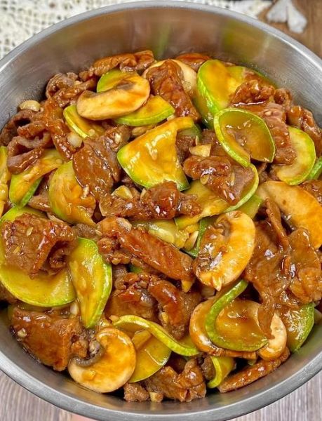 西葫芦怎么炒好吃_西葫芦减脂餐怎么做-第1张图片-山城妙识