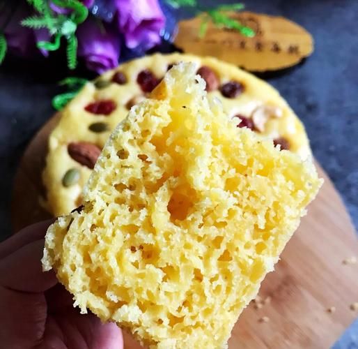 玉米发糕怎么做_玉米发糕家庭做法-第1张图片-山城妙识