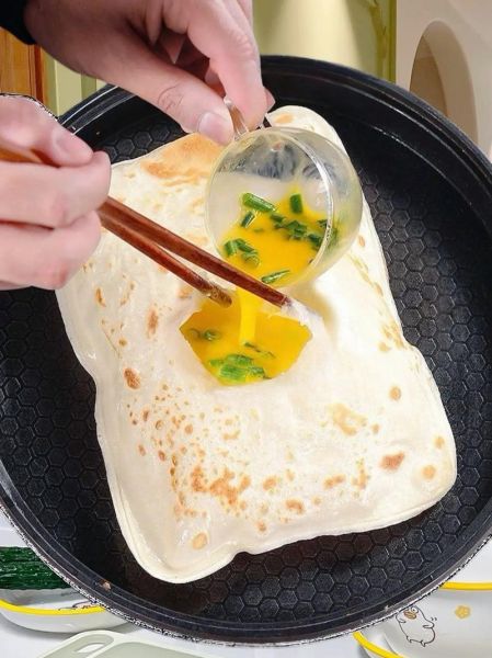 饺子皮做鸡蛋灌饼怎么做_饺子皮鸡蛋灌饼好吃吗-第1张图片-山城妙识