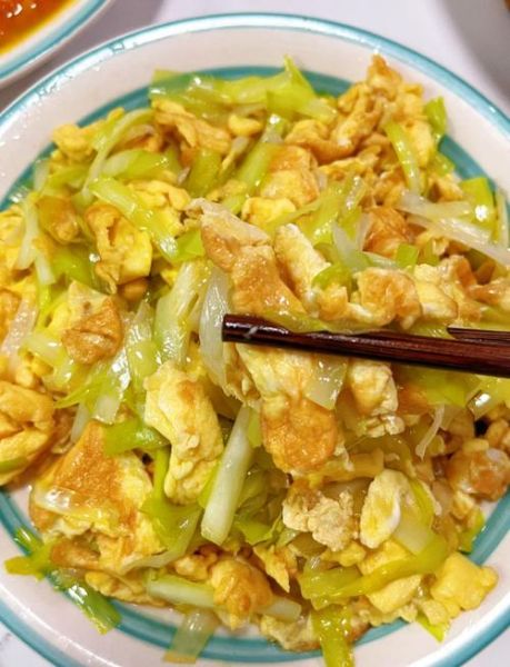 韭菜黄怎么炒好吃_韭菜黄的家常做法-第1张图片-山城妙识