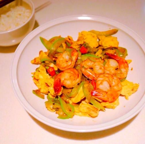 虾仁西葫芦怎么炒好吃_虾仁西葫芦炒几分钟-第1张图片-山城妙识