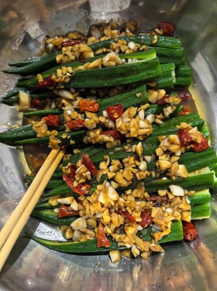 芥末木耳秋葵怎么做_秋葵焯水几分钟才脆-第2张图片-山城妙识