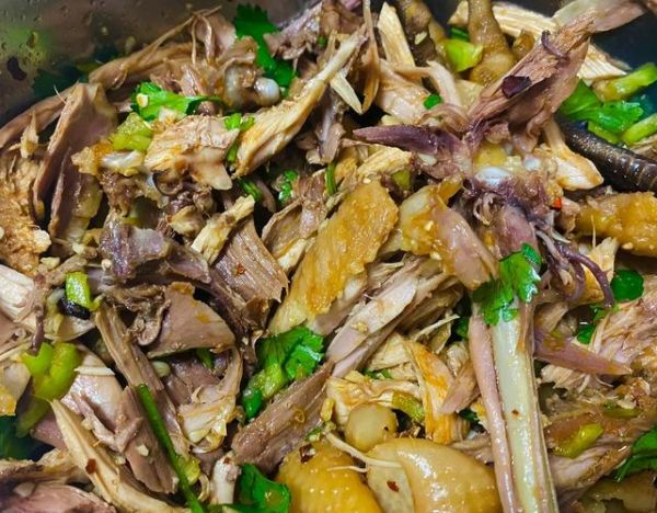 茶树菇炖鸡汤可以放干香菇吗_干香菇与茶树菇搭配禁忌-第2张图片-山城妙识 茶树菇炖鸡汤可以放干香菇吗_干香菇与茶树菇搭配禁忌-第2张图片-山城妙识