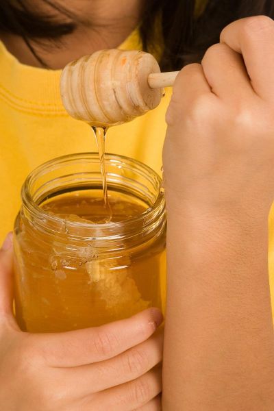 蜂蜜能去皱纹吗_蜂蜜去皱纹的正确方法-第1张图片-山城妙识