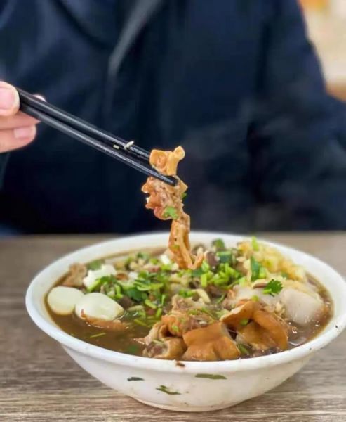 卤煮火烧是什么_正宗做法揭秘-第1张图片-山城妙识 卤煮火烧是什么_正宗做法揭秘-第1张图片-山城妙识