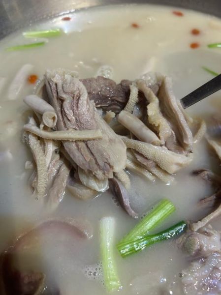 清汤羊肉火锅用什么底料_清汤羊肉火锅怎么做好吃-第1张图片-山城妙识