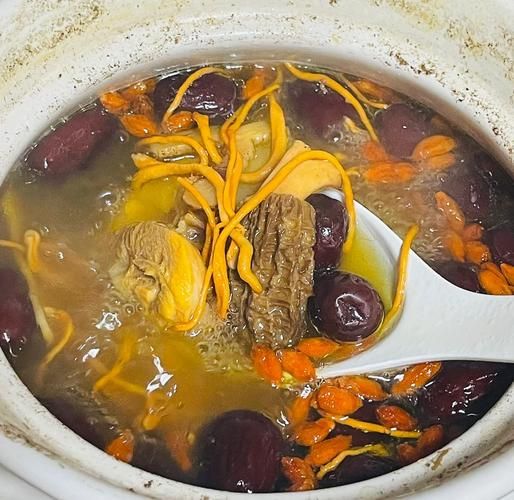 羊肚菌汤怎么炖好喝_羊肚菌汤做法步骤-第2张图片-山城妙识 羊肚菌汤怎么炖好喝_羊肚菌汤做法步骤-第2张图片-山城妙识