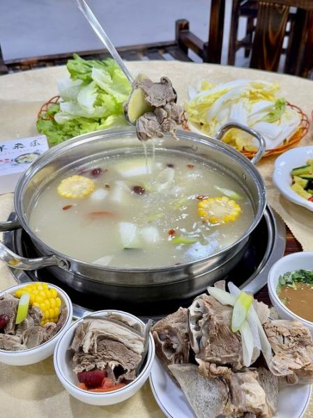 清汤羊肉火锅用什么底料_清汤羊肉火锅怎么做好吃-第2张图片-山城妙识