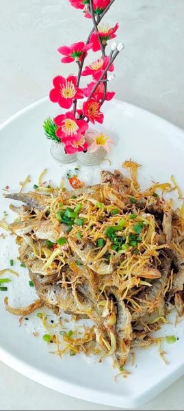 干炸小鱼怎么做好吃_干炸小鱼酥脆技巧-第2张图片-山城妙识