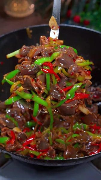 炒鸡胗用什么配菜_鸡胗炒什么好吃-第3张图片-山城妙识