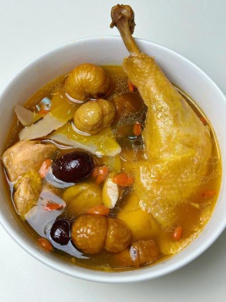 怎样炖鸡汤最好吃_家常炖鸡汤的秘诀-第3张图片-山城妙识