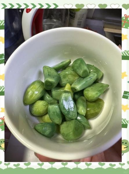腊八蒜怎么腌制又绿又好吃夏天_夏天腊八蒜快速变绿技巧-第2张图片-山城妙识