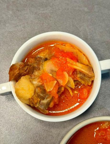 牛尾骨汤怎么炖好喝_牛尾骨汤配料窍门-第2张图片-山城妙识 牛尾骨汤怎么炖好喝_牛尾骨汤配料窍门-第2张图片-山城妙识