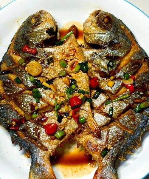 煎银鲳鱼怎么不粘锅_银鲳鱼煎多久才熟-第1张图片-山城妙识