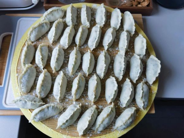 韭菜粉条肉蒸包怎么做_蒸多久才松软-第3张图片-山城妙识