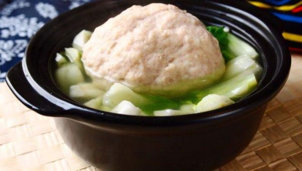 莲藕狮子头怎么做_莲藕狮子头家常做法-第2张图片-山城妙识 莲藕狮子头怎么做_莲藕狮子头家常做法-第2张图片-山城妙识