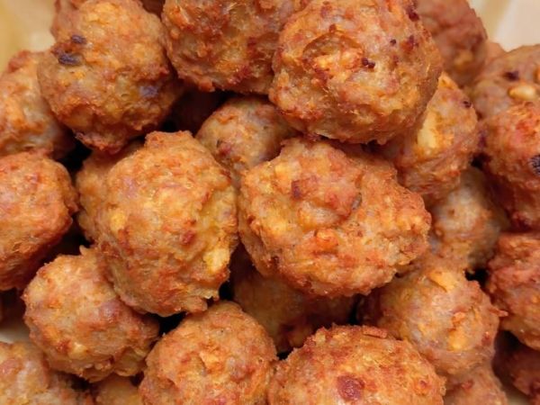 面粉丸子怎么做_面粉丸子炸多久才酥脆-第1张图片-山城妙识