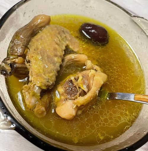 鸡茸蘑菇汤怎么做_鸡茸蘑菇汤需要哪些食材-第2张图片-山城妙识