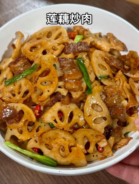 莲藕炒肉片怎么做_莲藕炒肉片家常做法-第3张图片-山城妙识