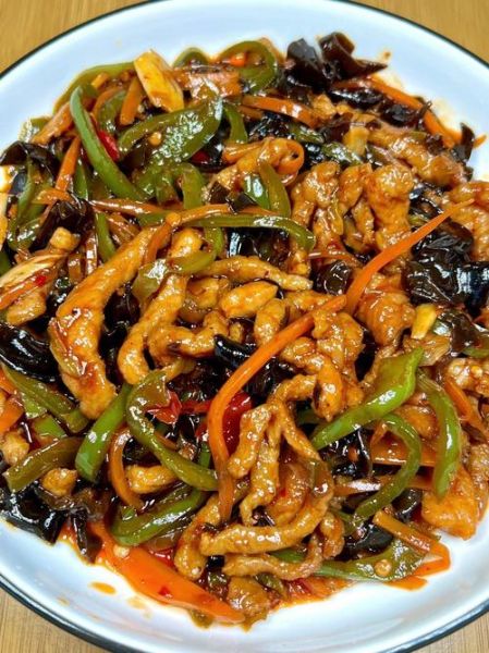 鱼香肉丝怎么做_鱼香肉丝简单做法-第1张图片-山城妙识