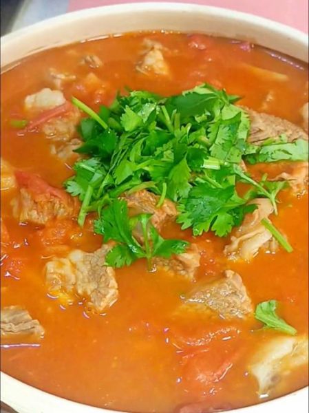 西红柿牛肉汤怎么炖好喝_西红柿牛肉汤的家常做法-第2张图片-山城妙识