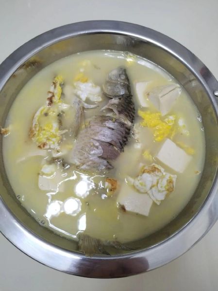 鲤鱼炖豆腐怎么做好吃_鲤鱼炖豆腐的家常做法-第2张图片-山城妙识