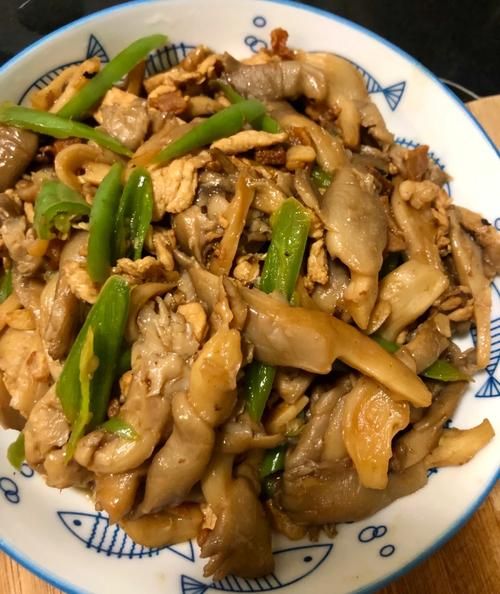 平菇炒肉丝怎么炒好吃_平菇炒肉丝的家常做法-第1张图片-山城妙识 平菇炒肉丝怎么炒好吃_平菇炒肉丝的家常做法-第1张图片-山城妙识