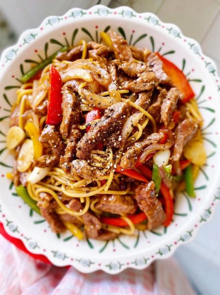 黑椒牛柳意大利面怎么做_家常版酱汁调配秘诀-第1张图片-山城妙识 黑椒牛柳意大利面怎么做_家常版酱汁调配秘诀-第1张图片-山城妙识