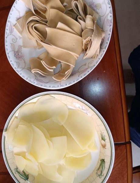 土豆片夹馍酱汁怎么做_正宗配方比例-第1张图片-山城妙识