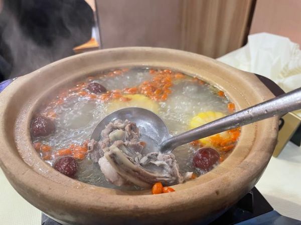 砂锅清炖羊肉怎么做_清炖羊肉放什么调料-第3张图片-山城妙识